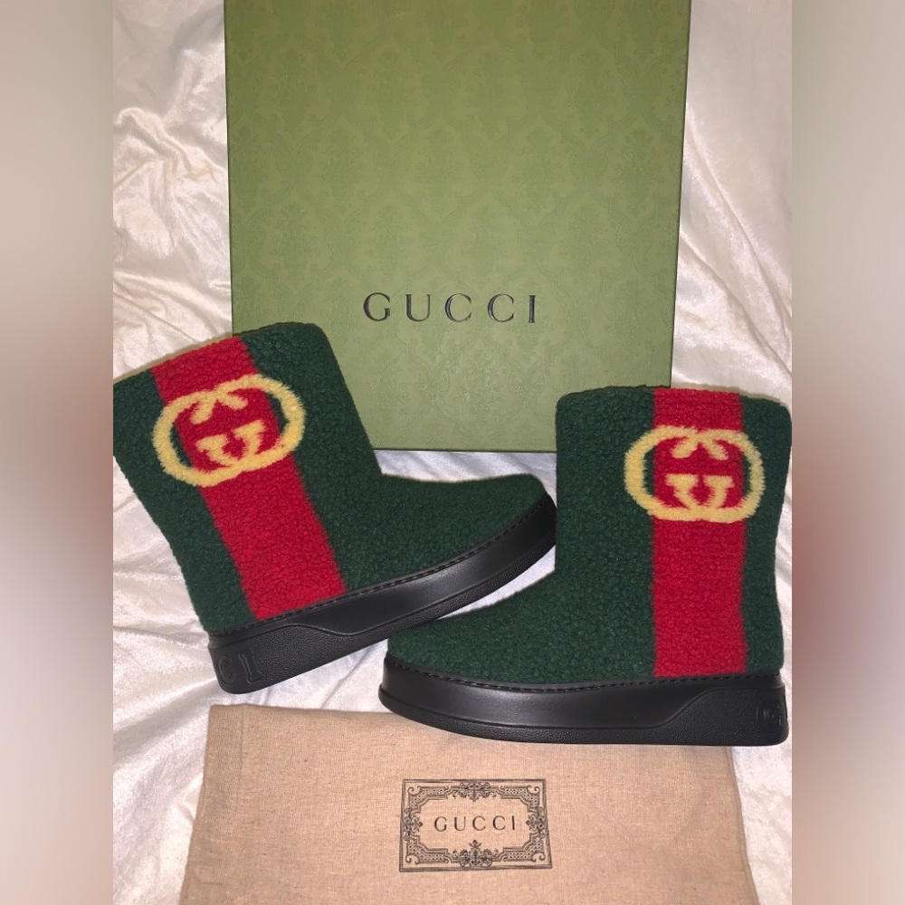Gucci Auckland Interlock Furry Boots - Gem